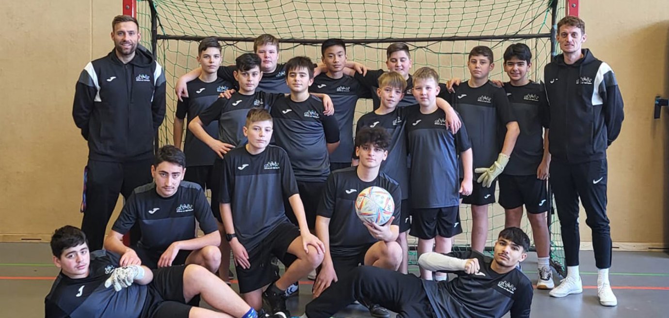 Neues Trikot-Set für die Fußball-AG | Startseite